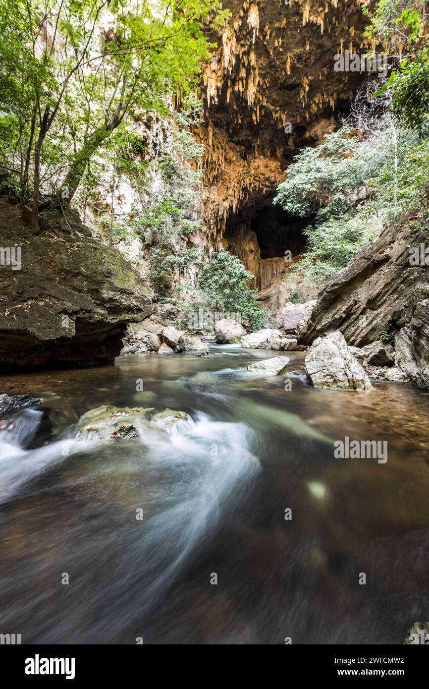 Lapa River and speleothems at the exit of Terra Ronca I Cave - Terra ...