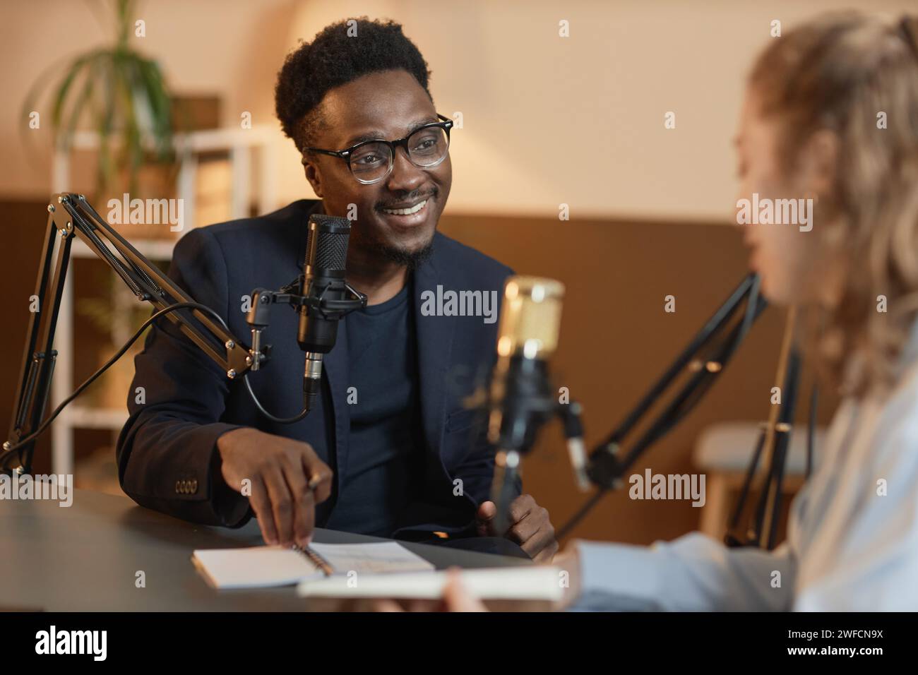 African american male female podcast hi-res stock photography and ...