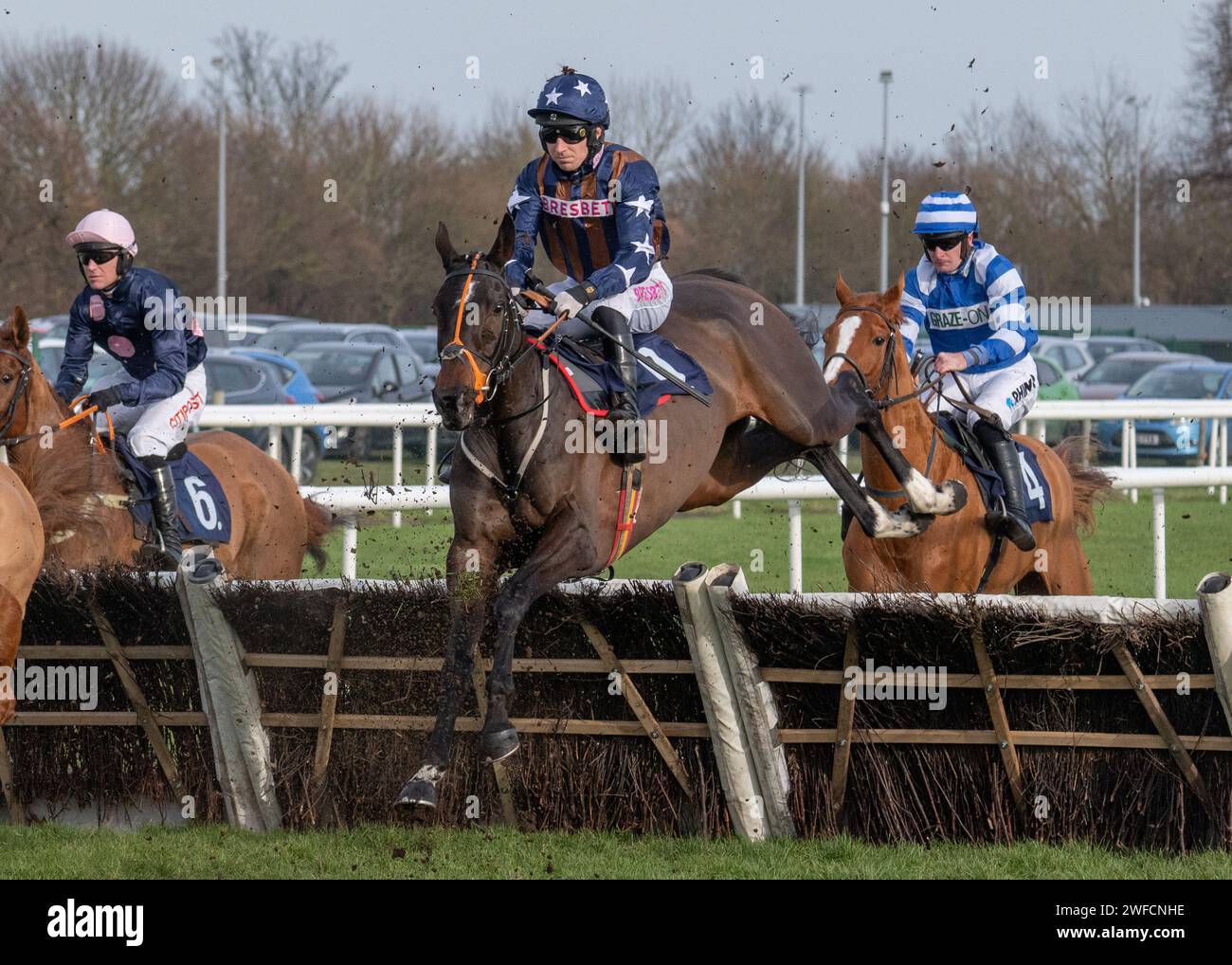 Dysart Enos wins Download The At The Races App Novices' Hurdle at ...