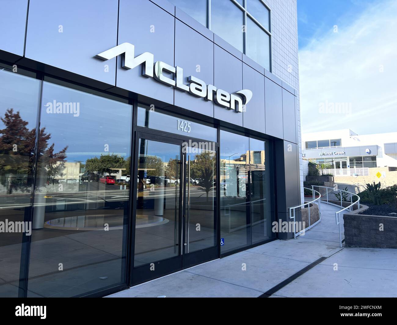 Mclaren signage hi-res stock photography and images - Alamy