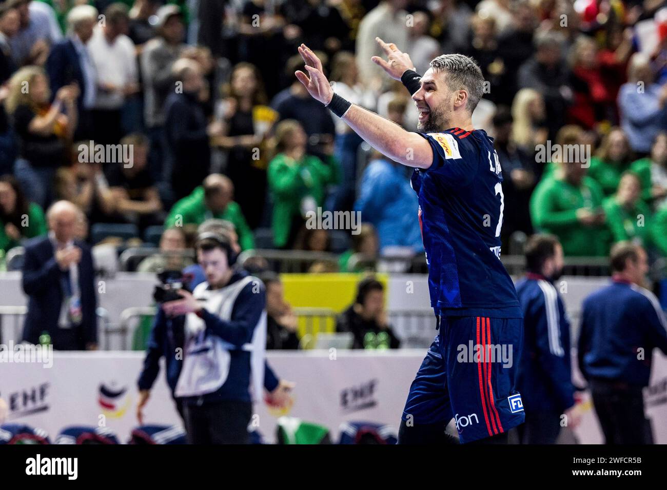 Luka Karabatic (Frankreich, #22) lachend, jubelnd nach dem Sieg MEN?S ...