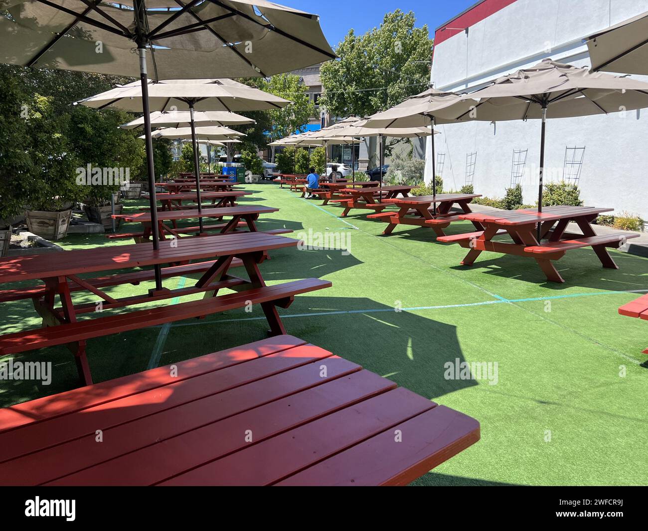 Locust street hi-res stock photography and images - Alamy