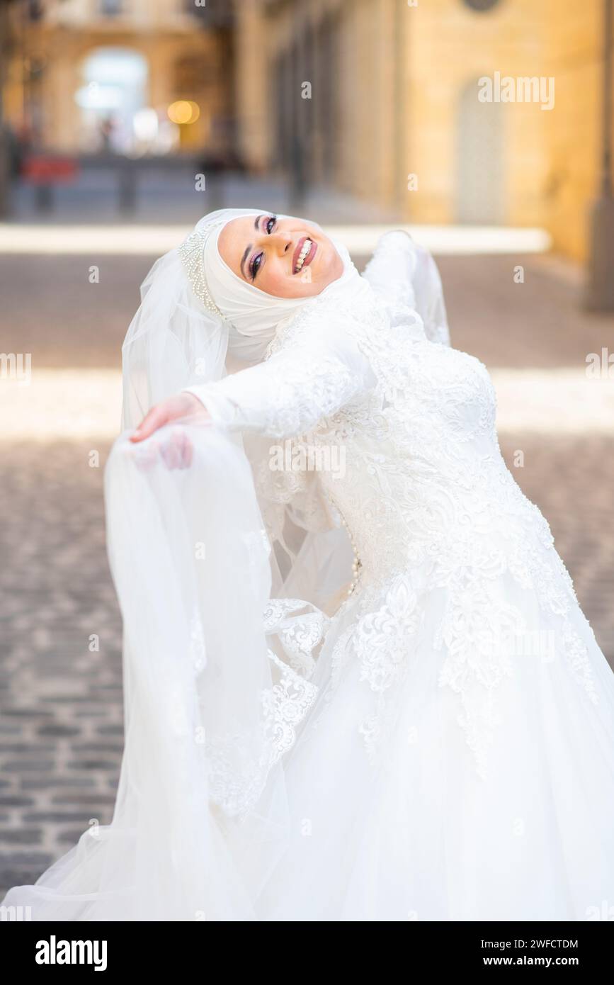 Beautiful Muslim bride outdoors Stock Photo - Alamy
