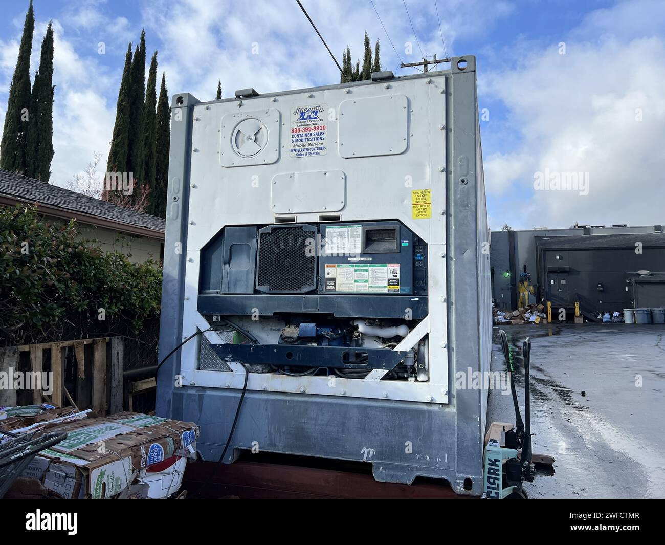 Reefer unit, a refrigerated shipping container, in Lafayette ...