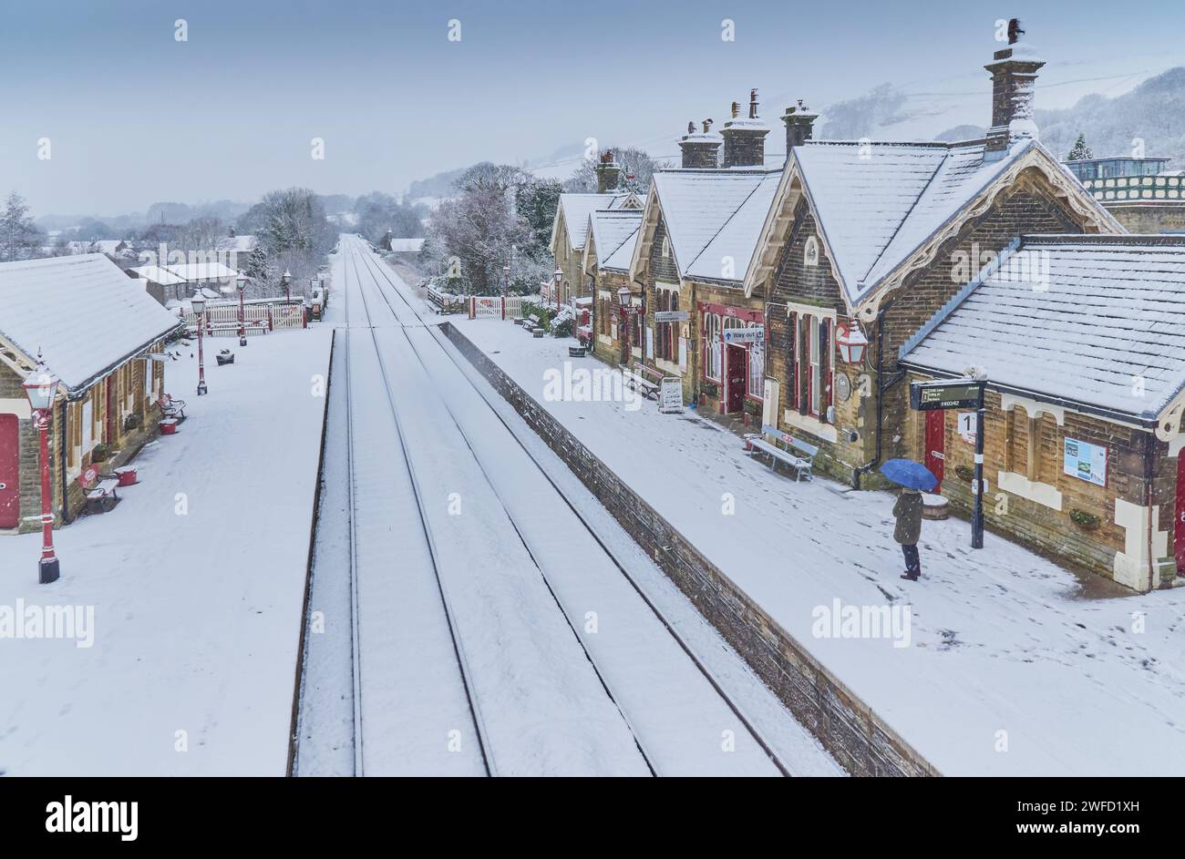 Vintage train snowfall hi-res stock photography and images - Alamy