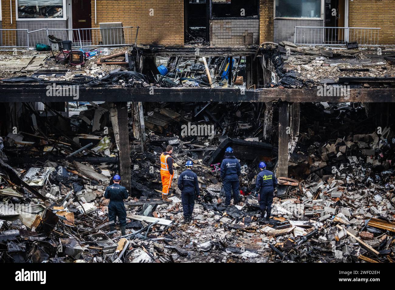 ROTTERDAM - Investigation with a police dog at the site where an ...