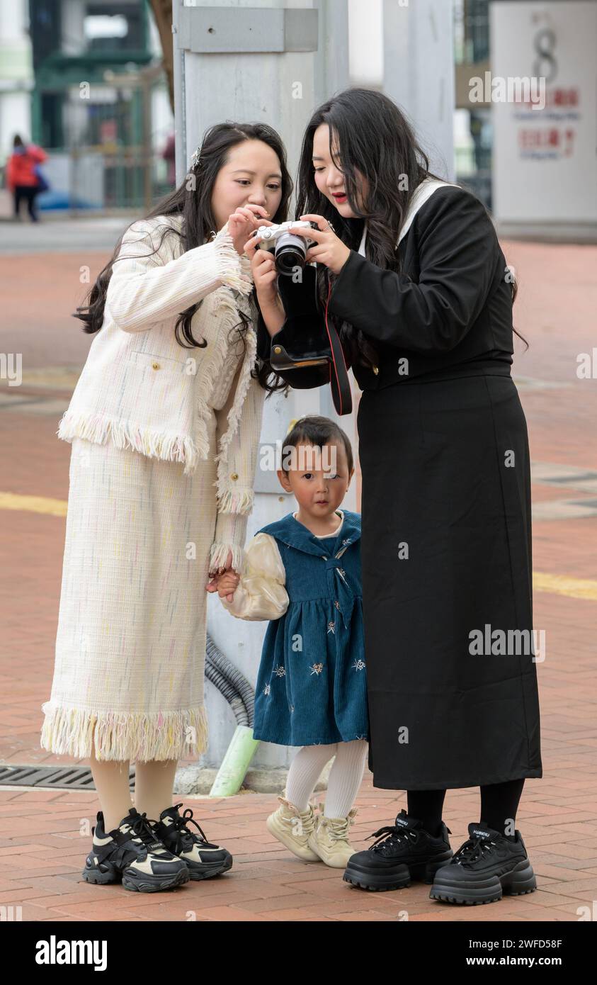 HONG KONG SAR,CHINA. January 26th, 2024. Chinese tourists return to the ...