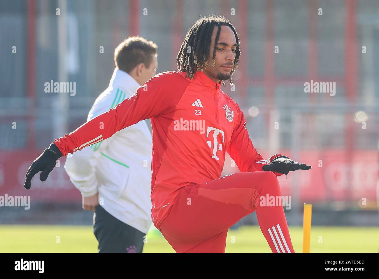 Muenchen, Deutschland. 30th Jan, 2024. Sacha Boey (FC Bayern Muenchen ...