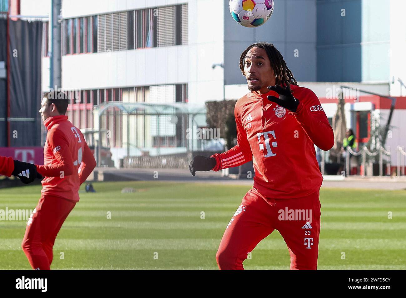Muenchen, Deutschland. 30th Jan, 2024. Sacha Boey (FC Bayern Muenchen ...