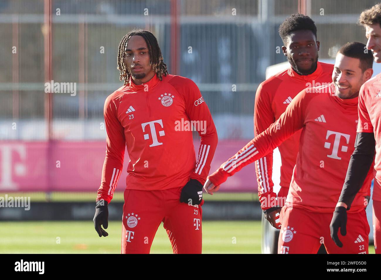 Muenchen, Deutschland. 30th Jan, 2024. Sacha Boey (FC Bayern Muenchen ...