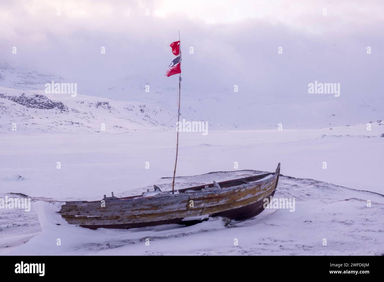 Norway frozen lake finsevatnet hi-res stock photography and images - Alamy