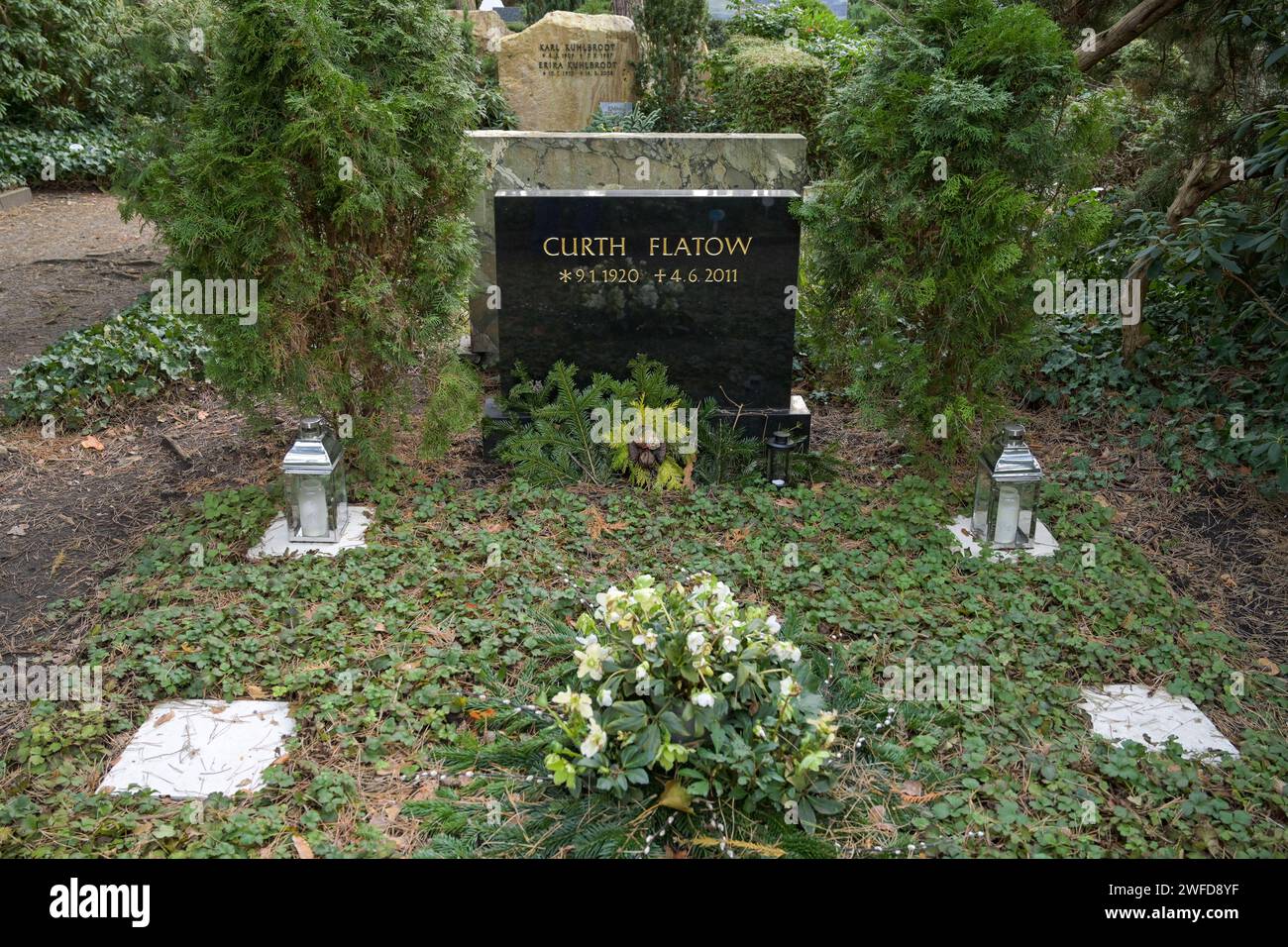 Curth Flatow, Ehrengrab, Waldfriedhof Dahlem, Hüttenweg, Steglitz ...