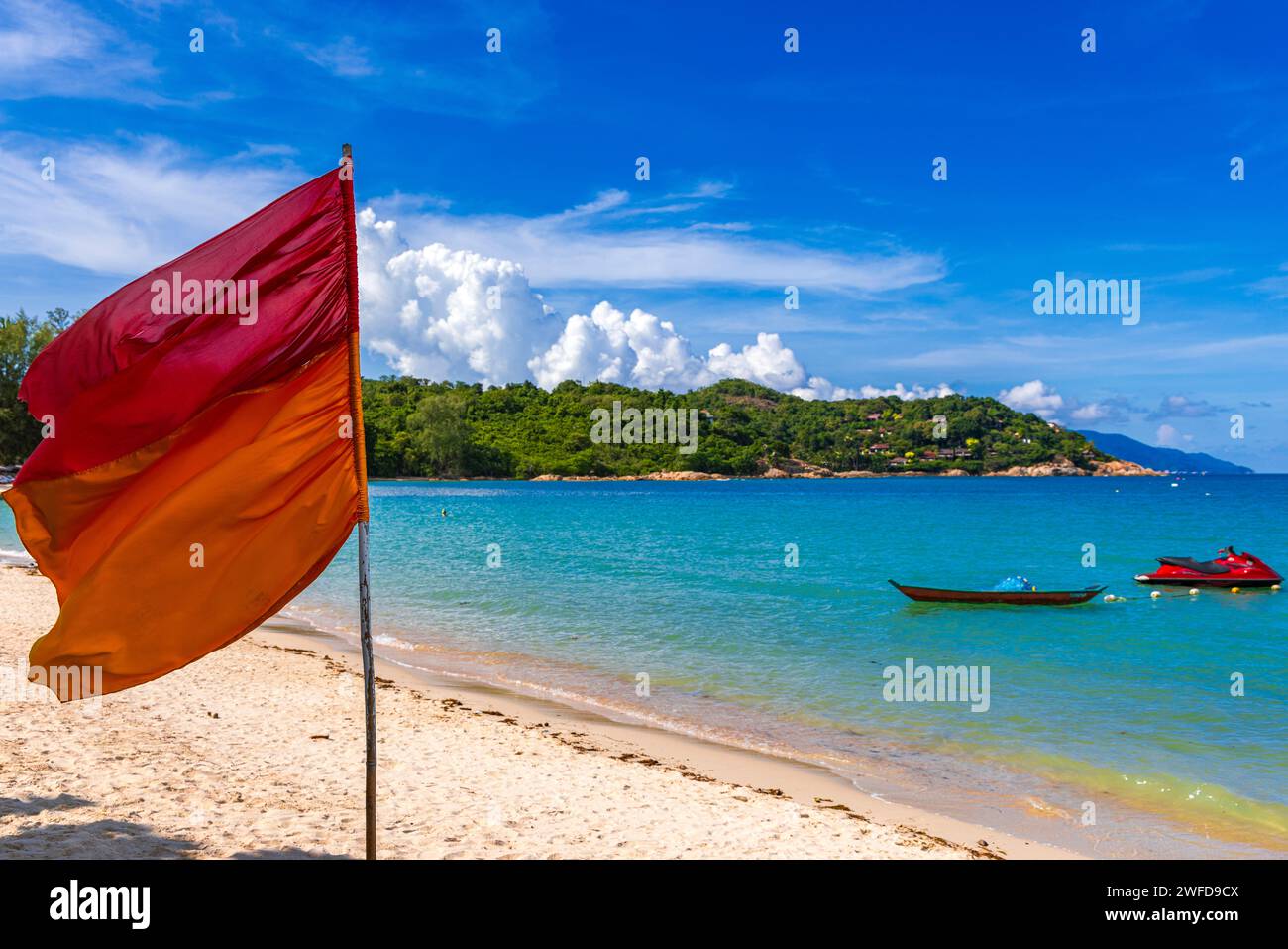 Warning flag, boat, jetski, Choeng Mon beach, Bo Phut, Ko Samui ...