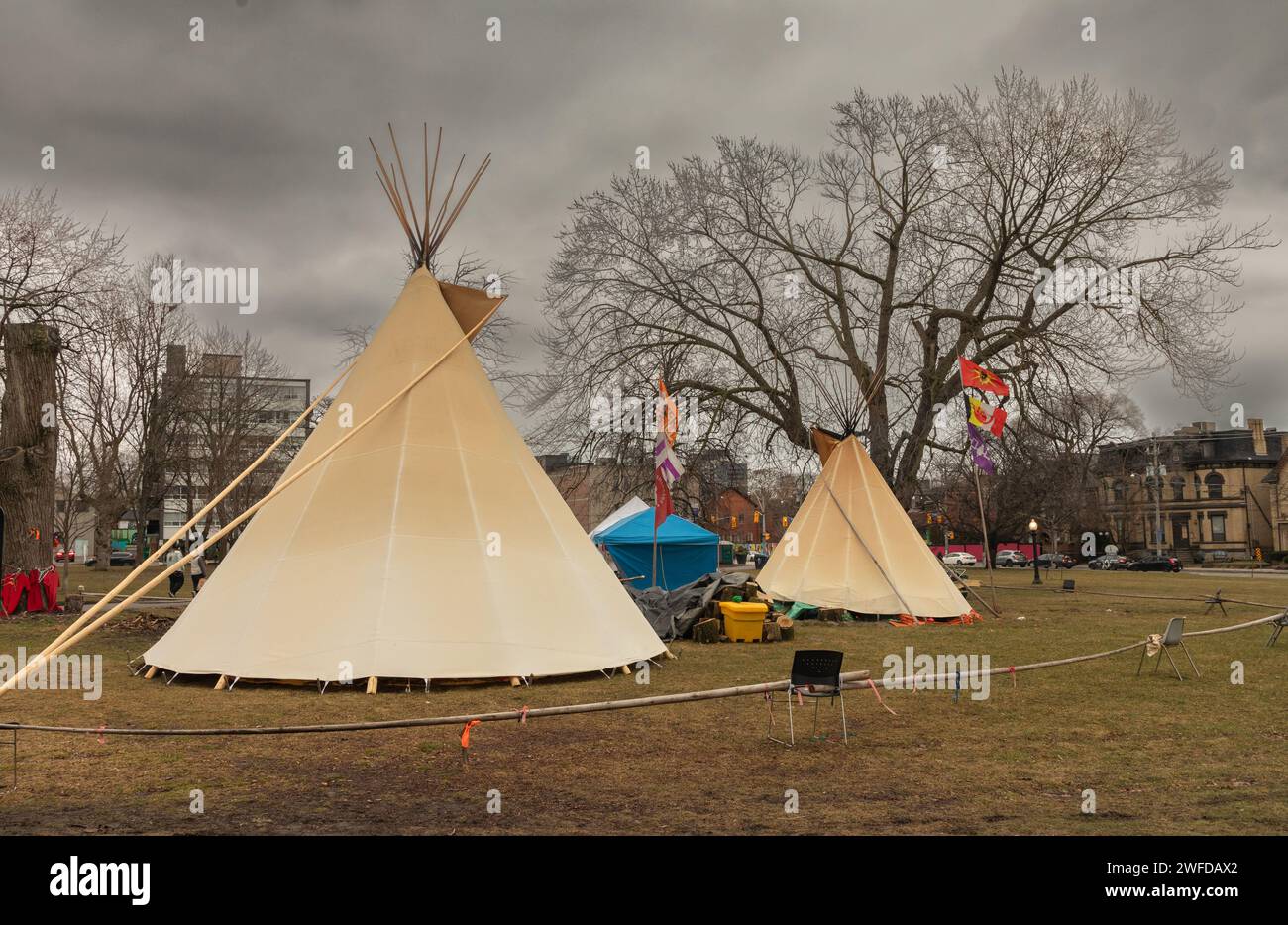 Indigenous canadian ceremony hi-res stock photography and images - Alamy