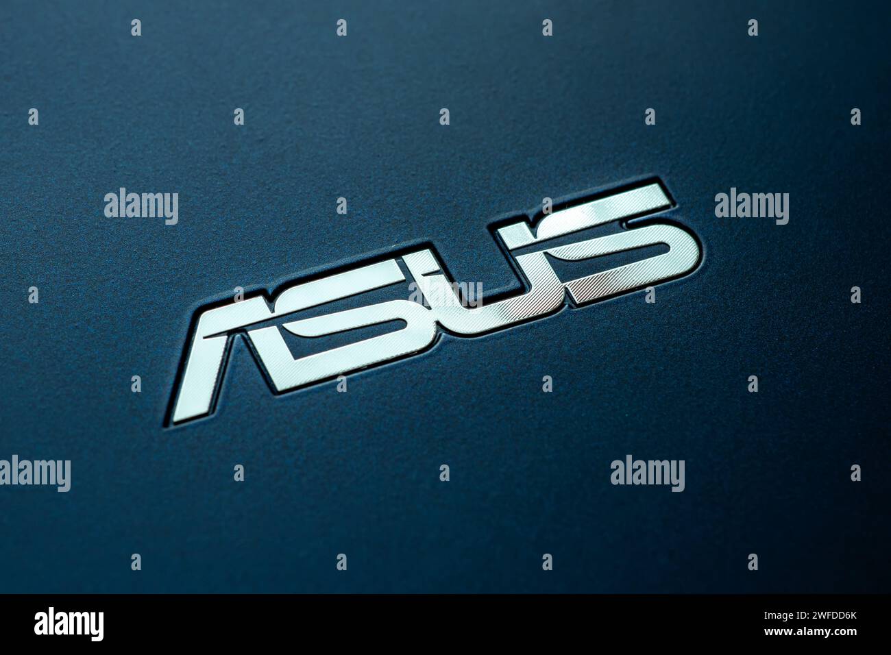 Asus logo hi-res stock photography and images - Alamy