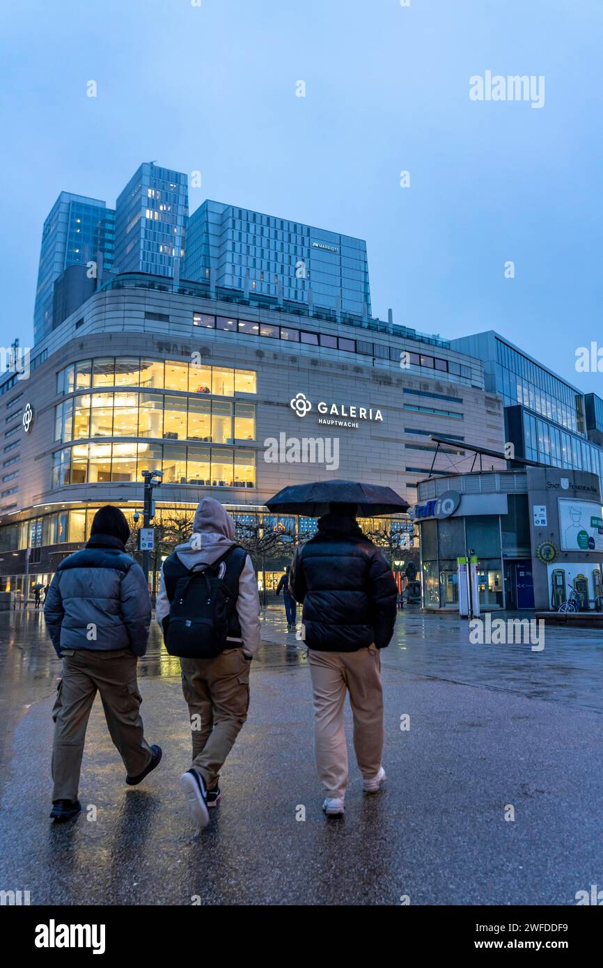 Galeria department store at the Hauptwache, on Große Eschenheimer ...