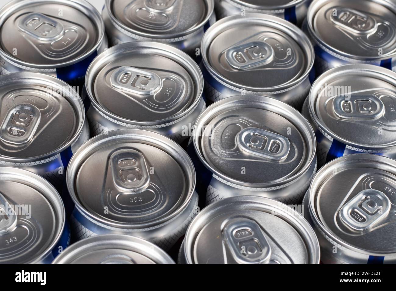 Collection tin beer cans hi-res stock photography and images - Alamy