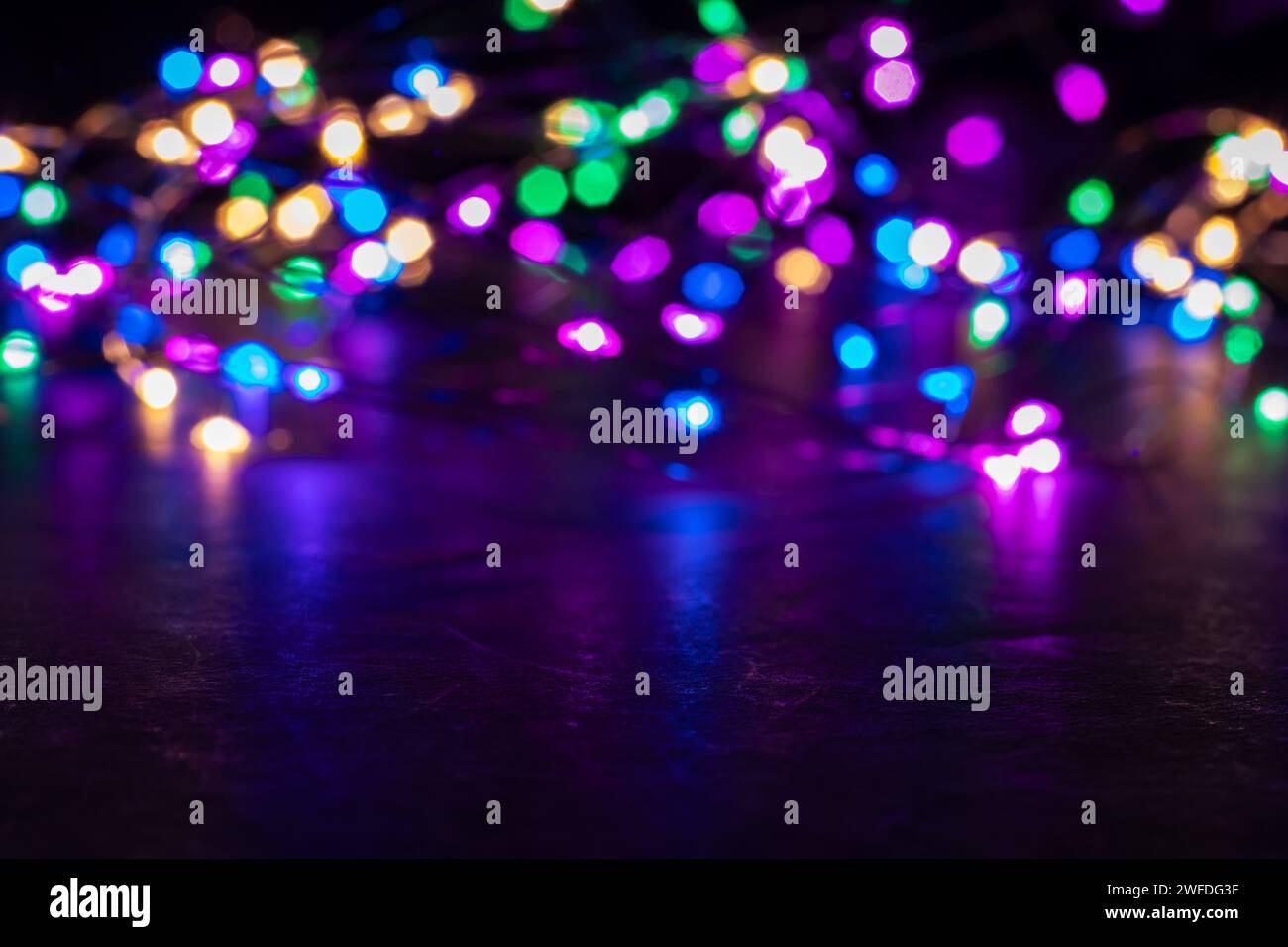 Twinkle lights on black hi-res stock photography and images - Alamy