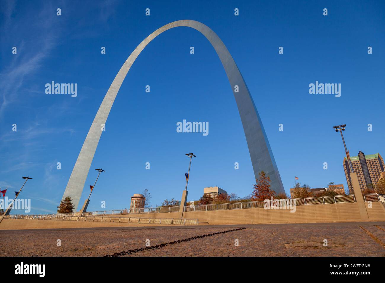 The Gateway Arch location on the banks of the Mississippi River in St ...