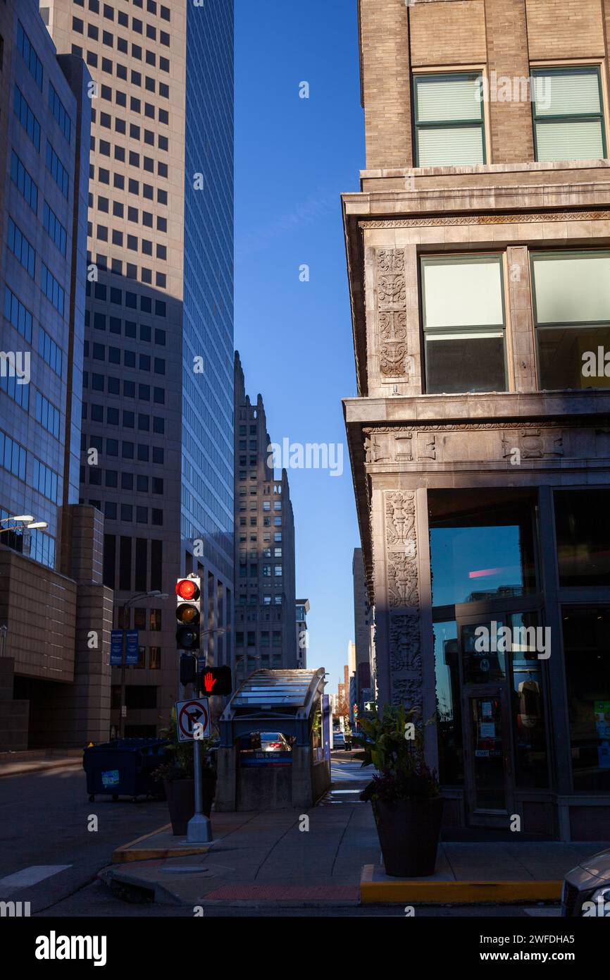 Street scene of downtown Sat. Louis, Missouri Stock Photo - Alamy