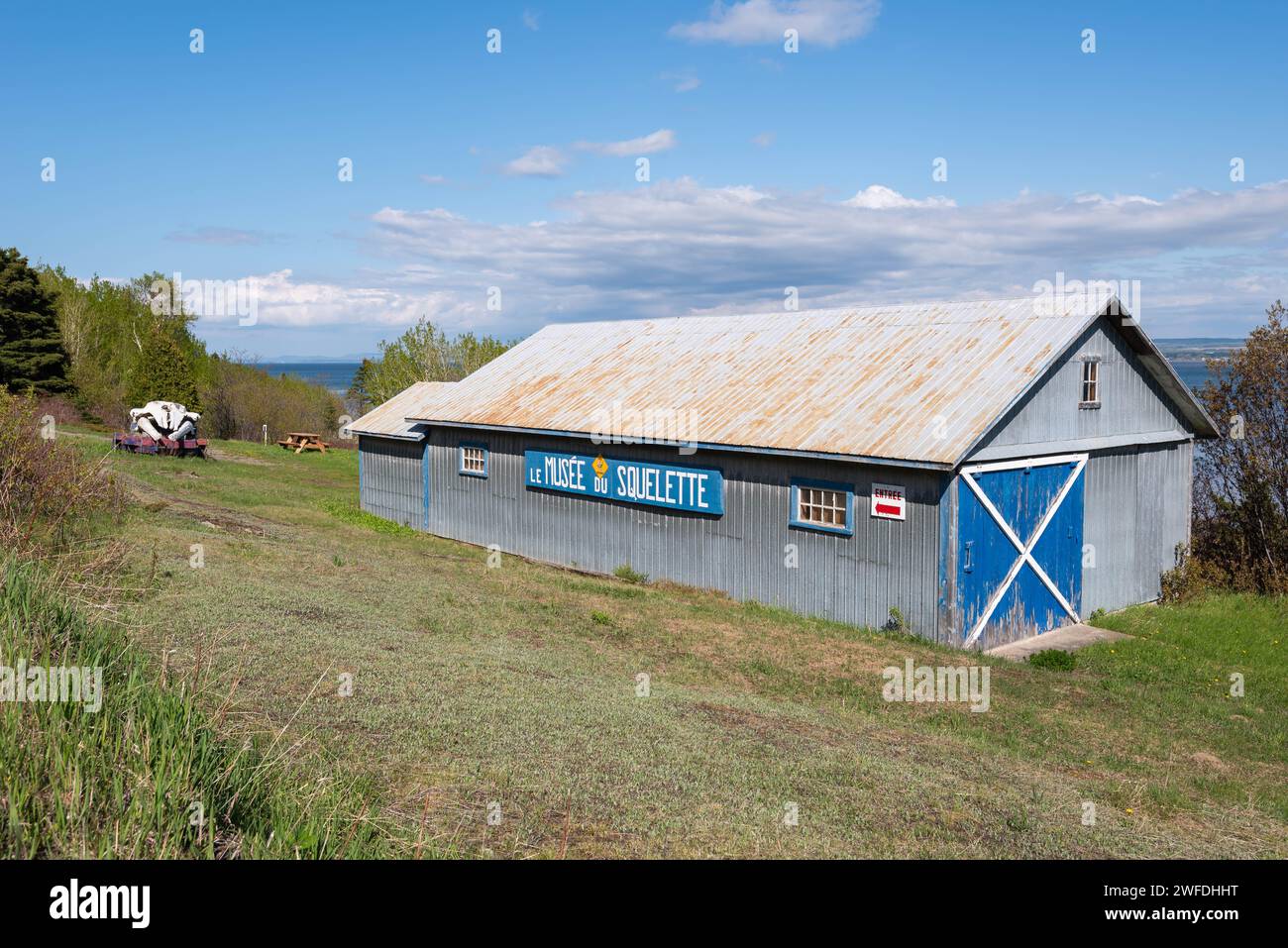 The skeleton museum of l'Isle-Verte (Notre-Dame-des-Sept-Douleurs, L ...