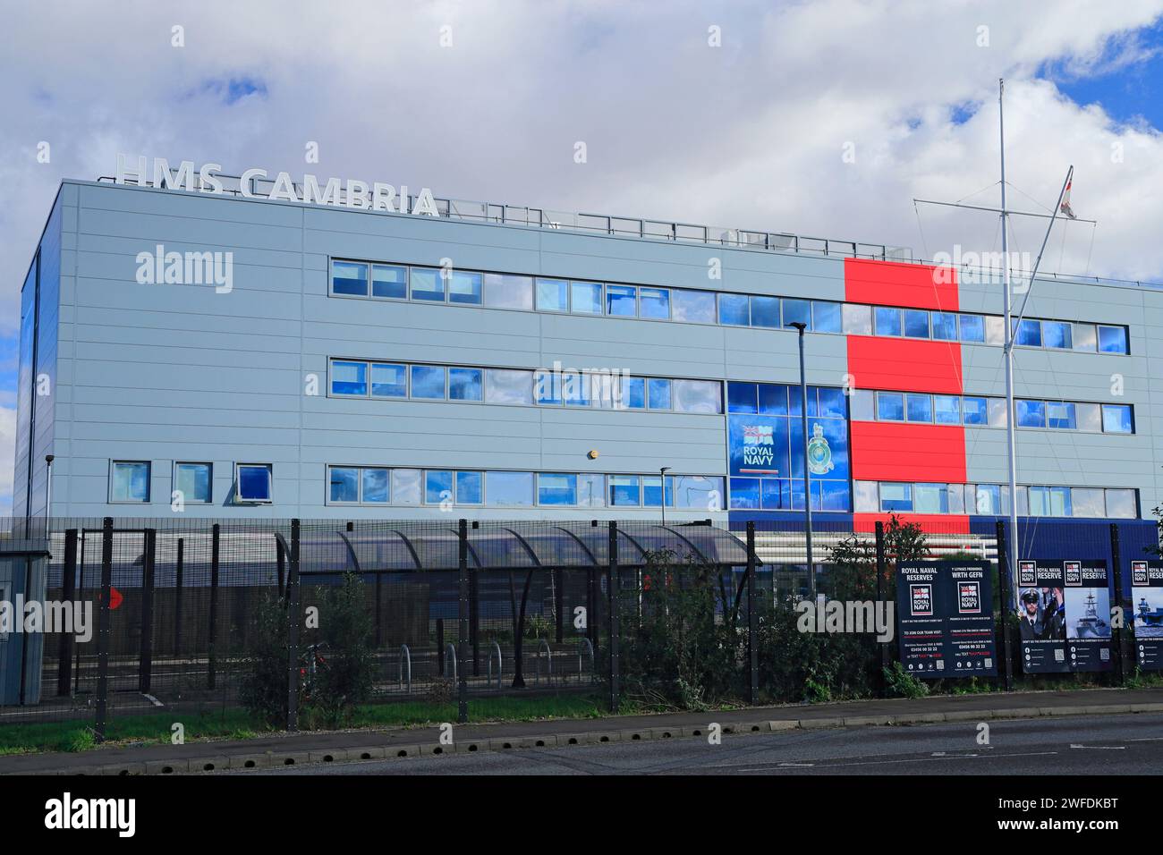 Royal naval reserve hi-res stock photography and images - Alamy