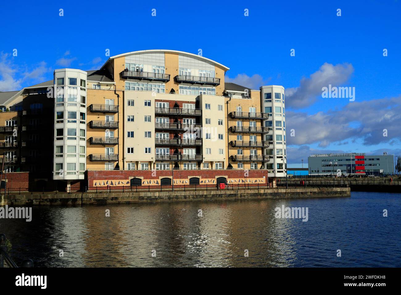 Roath Basin, Cardiff Bay, Wales, UK Stock Photo - Alamy