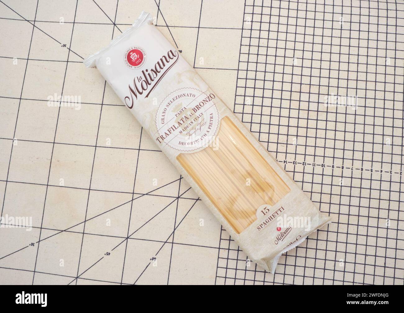 La Molisana spaghetti Stock Photo - Alamy