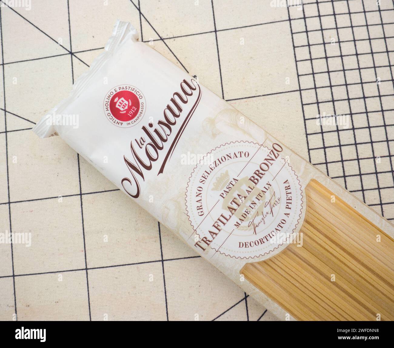 La Molisana spaghetti Stock Photo - Alamy
