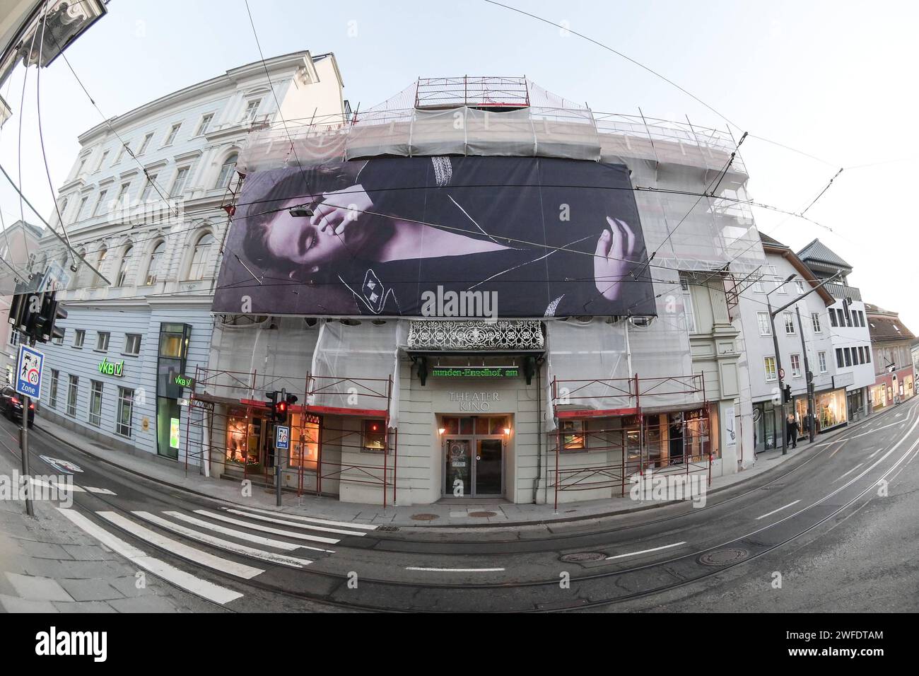 Helnwein-Plakate in der Innenstadt von Gmunden, am 29.01.2024. Das Bild ...