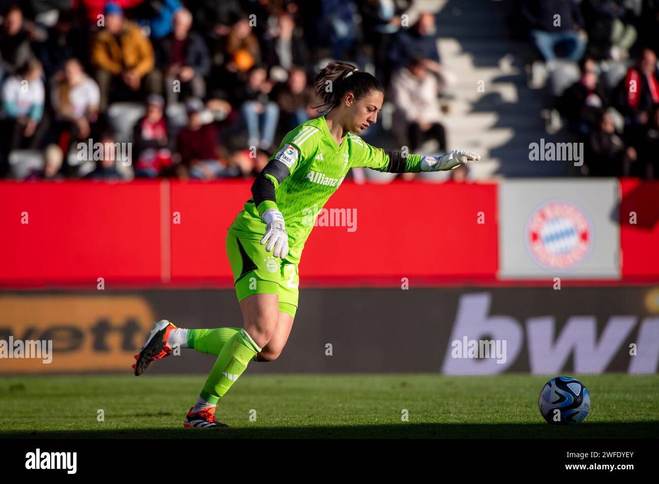 Mala foto hi-res stock photography and images - Alamy