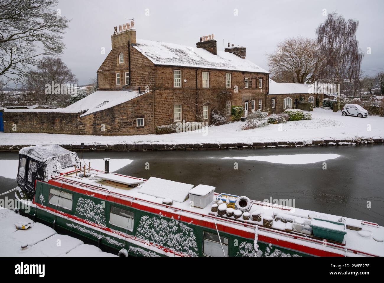 Marple canal flight hi-res stock photography and images - Alamy