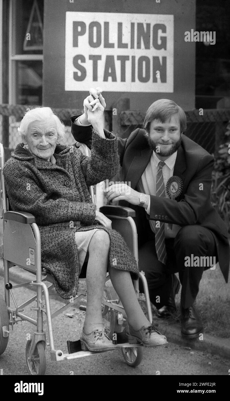 1987, a 101 year lady sitting in a wheelchair with Labour parliamentary ...