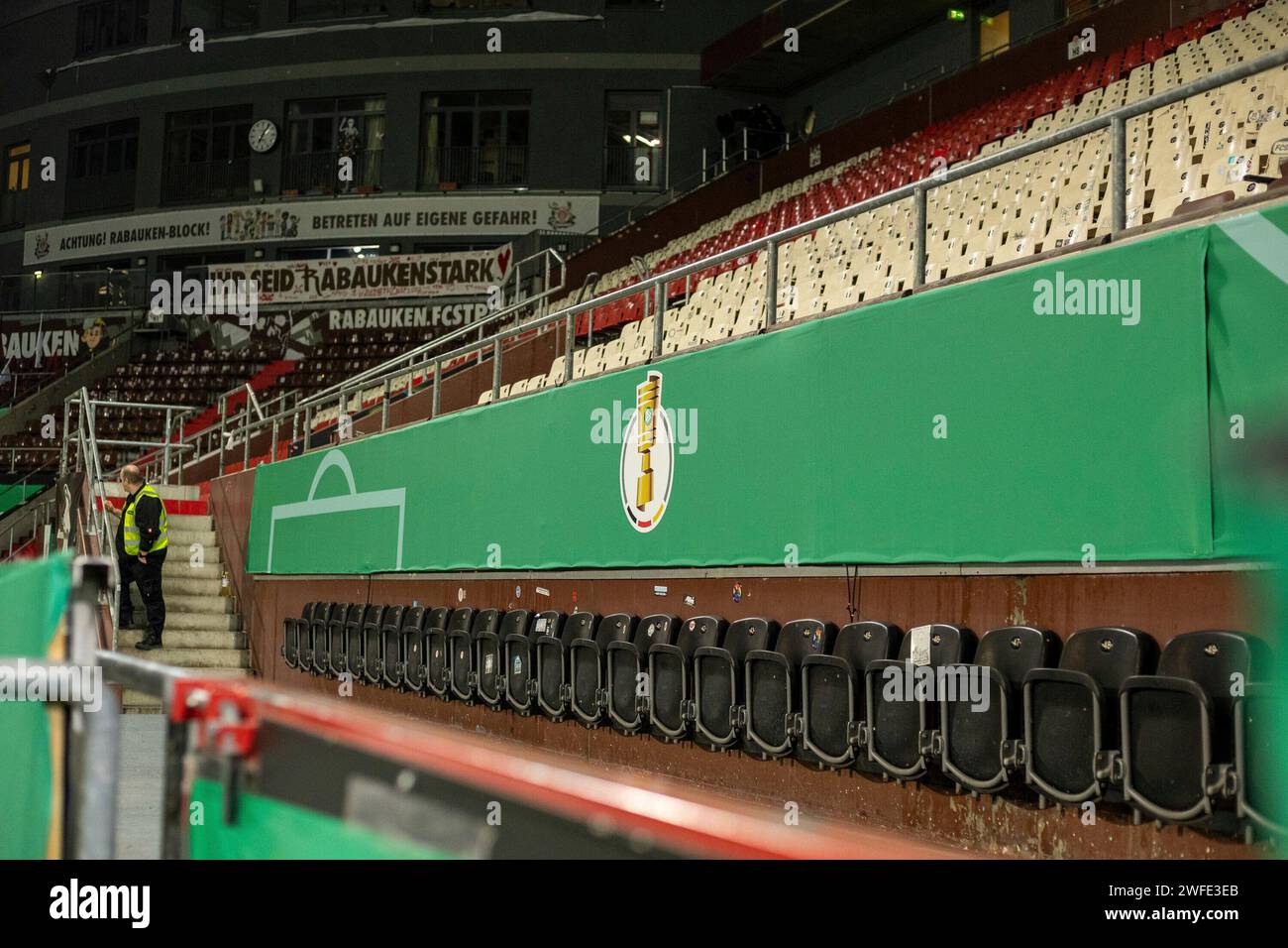 Hamburg, Deutschland. 30th Jan, 2024. Stadion bis zum Spielanfang, Logo von DFB- Pokal DFB-Pokal ...