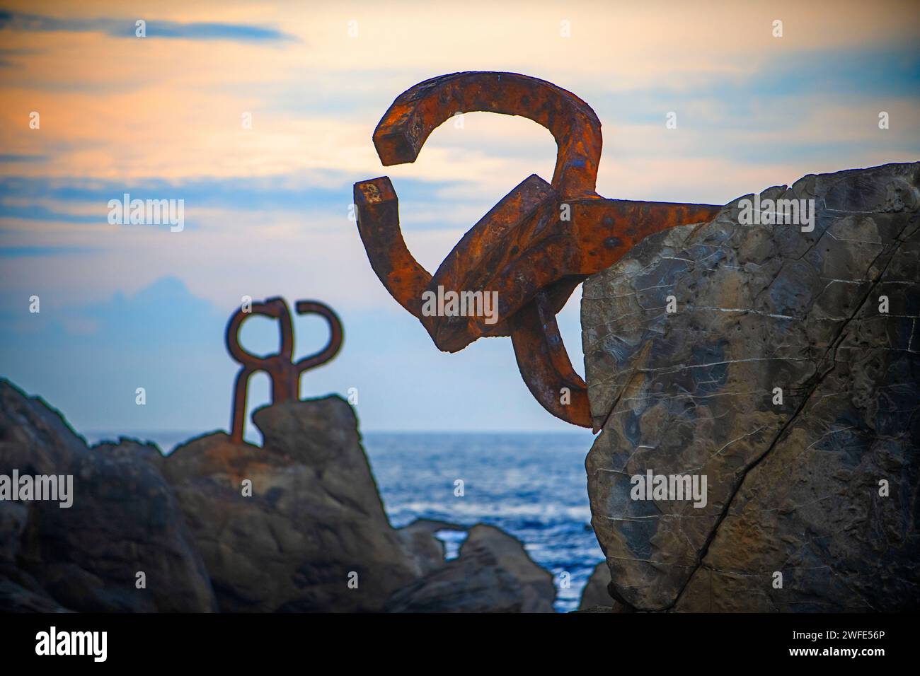 The comb of the wind - Peine del viento sculptures of Eduardo Chillida ...