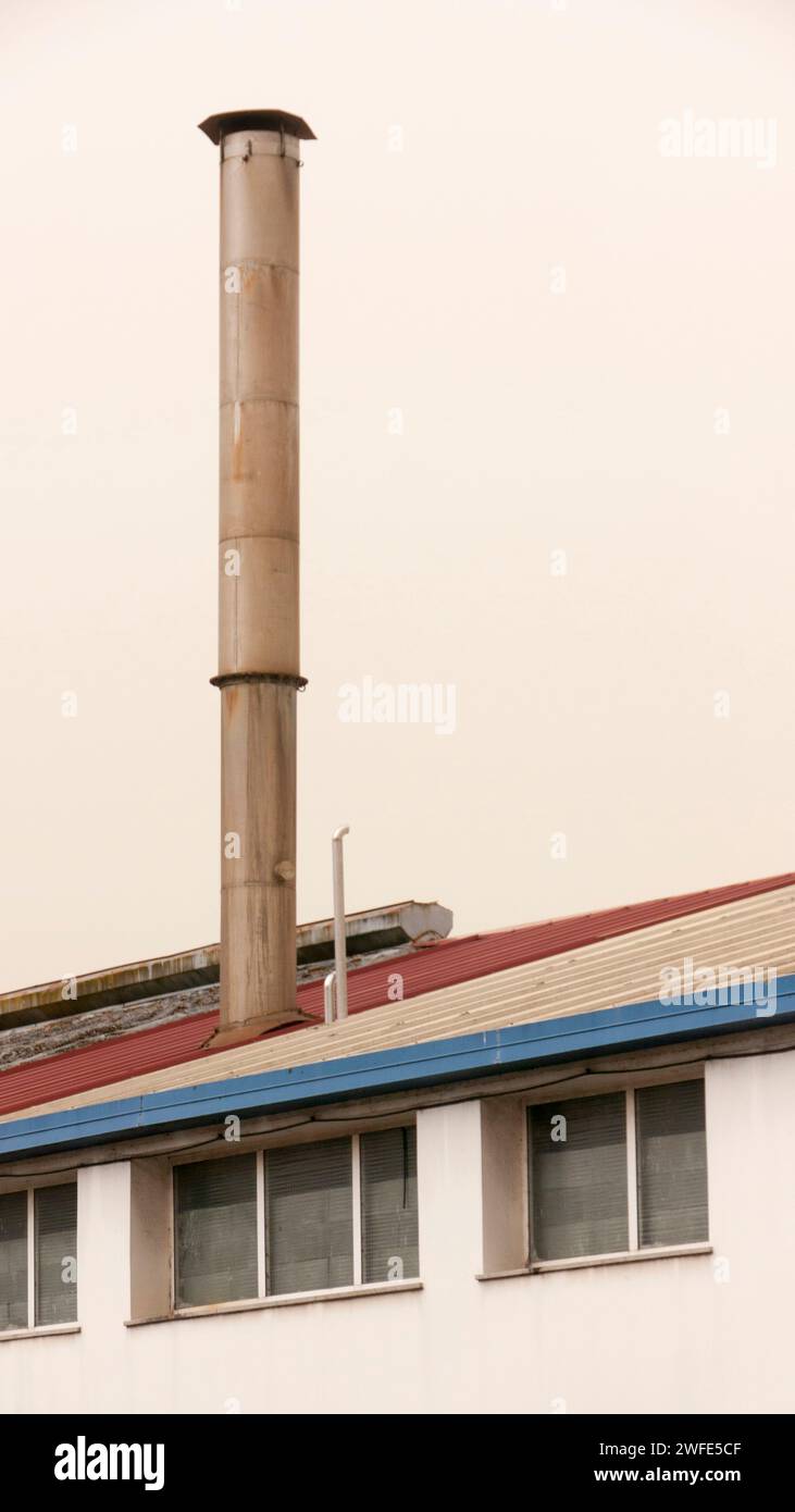 Factory rooftop hi-res stock photography and images - Alamy