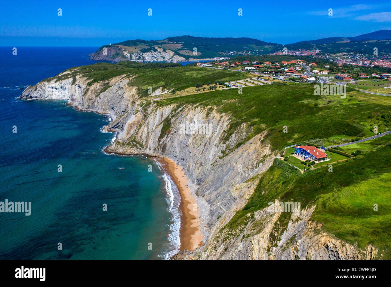 The wonderful Barrika Beach and Flysch de Bizkaia in Vizcaya, Basque ...
