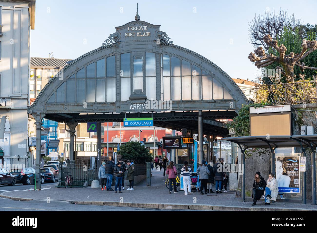 Lago como station hi-res stock photography and images - Alamy