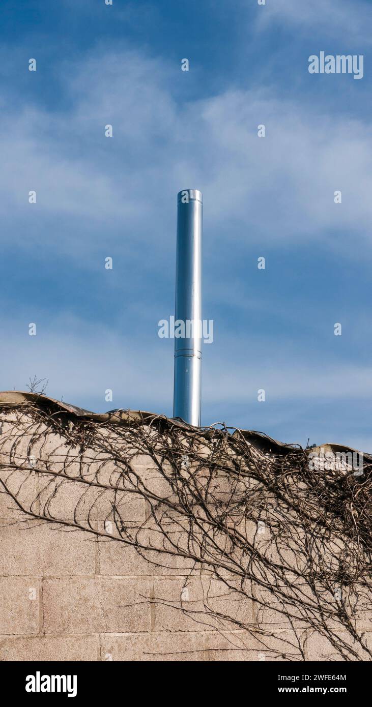 Rustic shed hi-res stock photography and images - Alamy