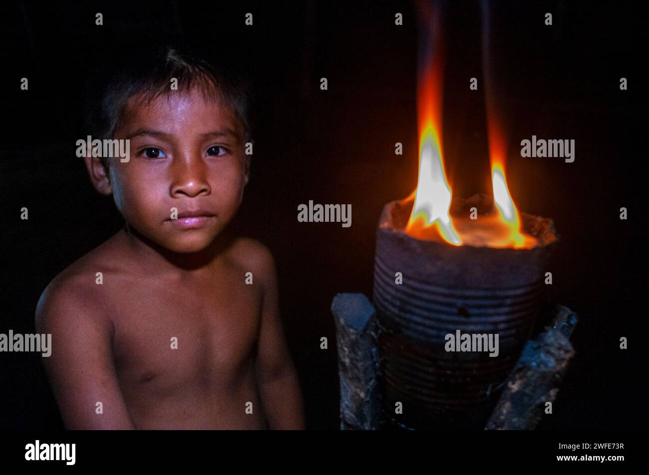 Yaguas indian hi-res stock photography and images - Alamy