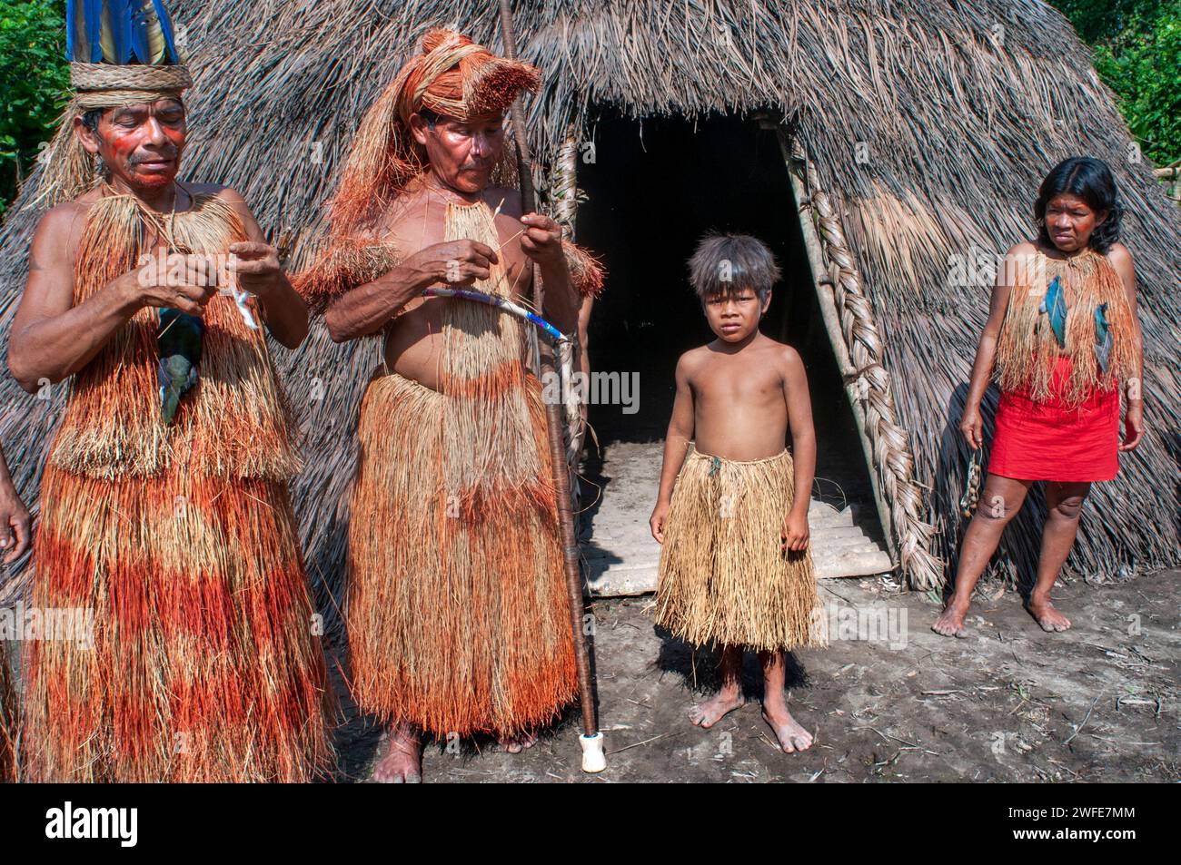 Yaguas indian hi-res stock photography and images - Alamy