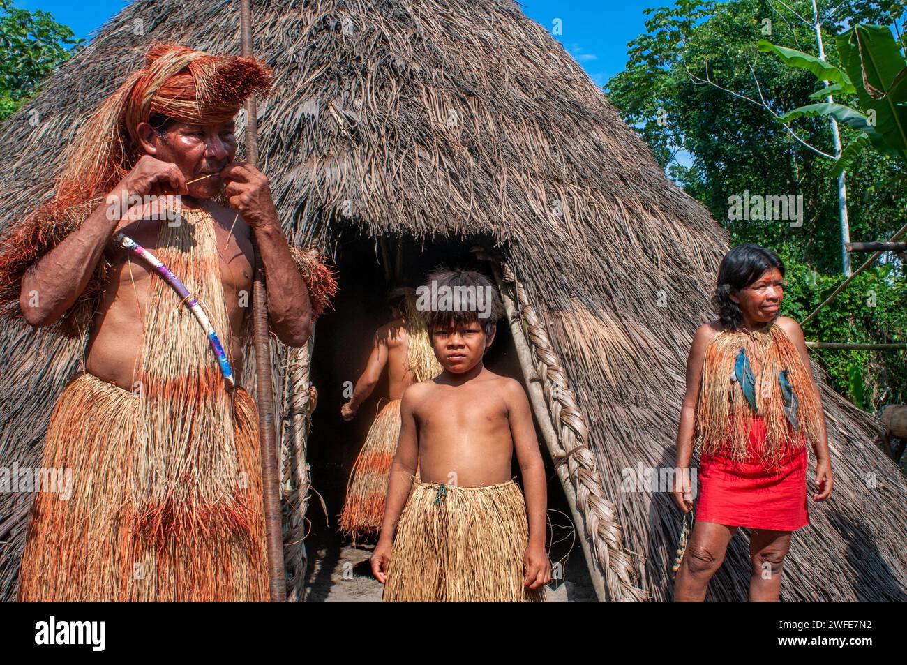 Yaguas indian hi-res stock photography and images - Alamy