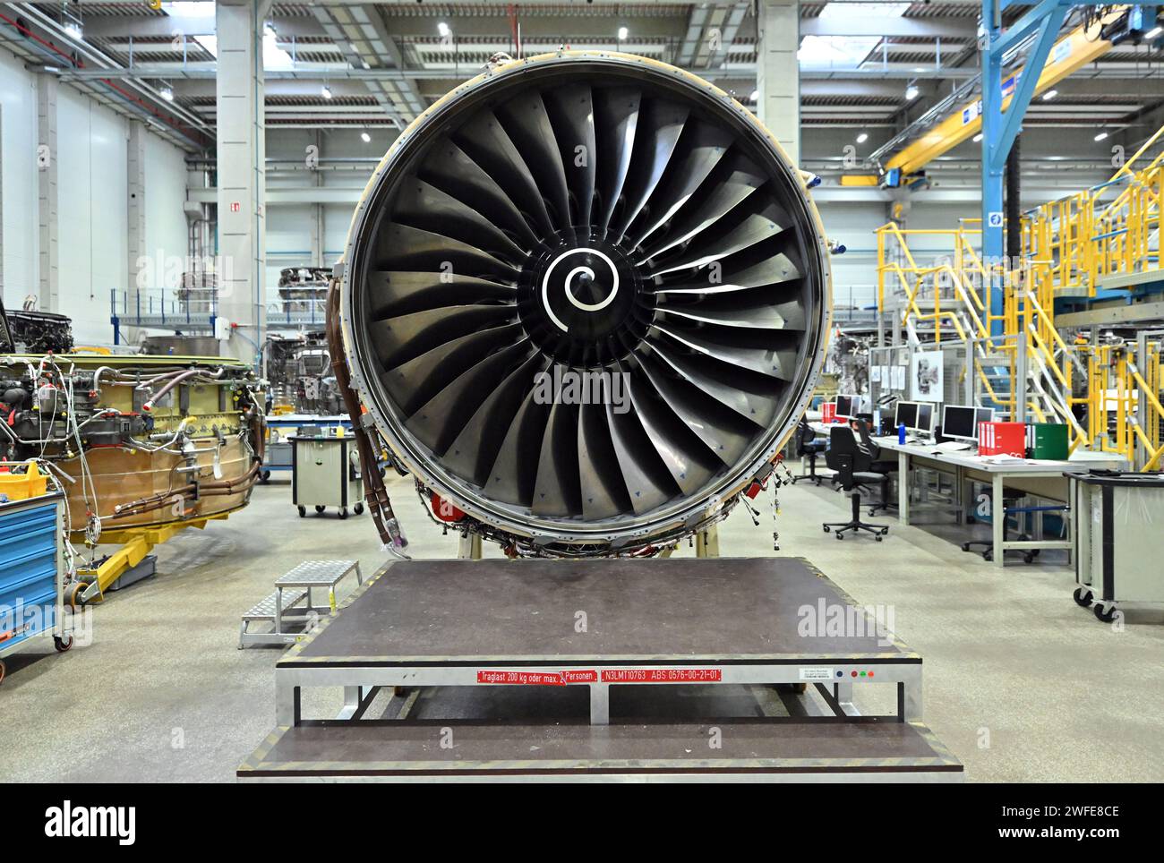 30 January 2024, Thuringia, Arnstadt: A Rolls-Royce Trent 700 engine ...