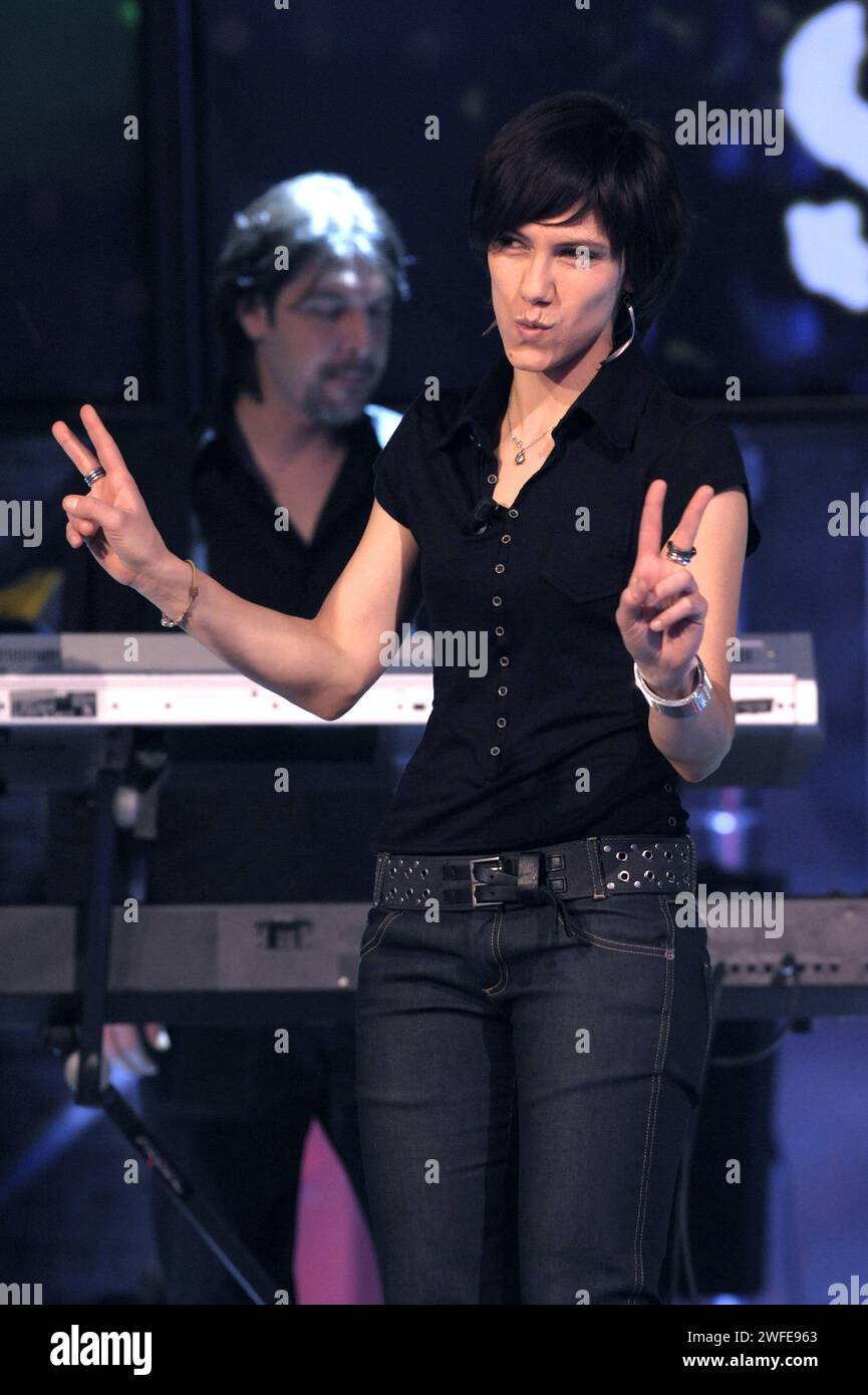 Elisa images 2007 hi-res stock photography and images - Alamy