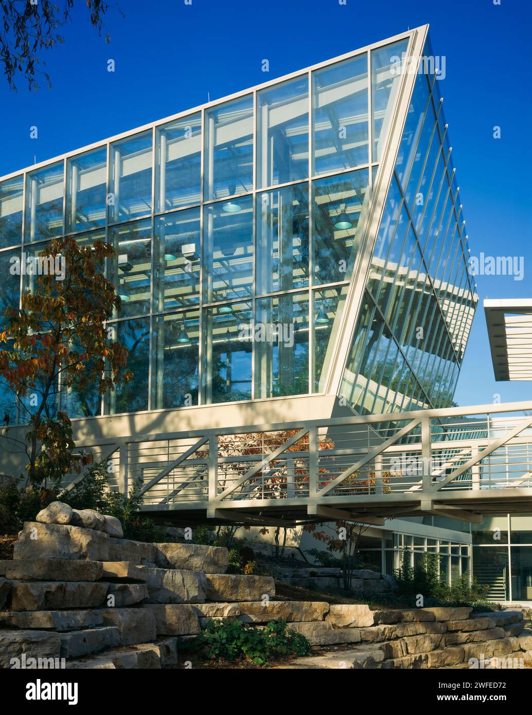 Facade chicago museum hi-res stock photography and images - Alamy