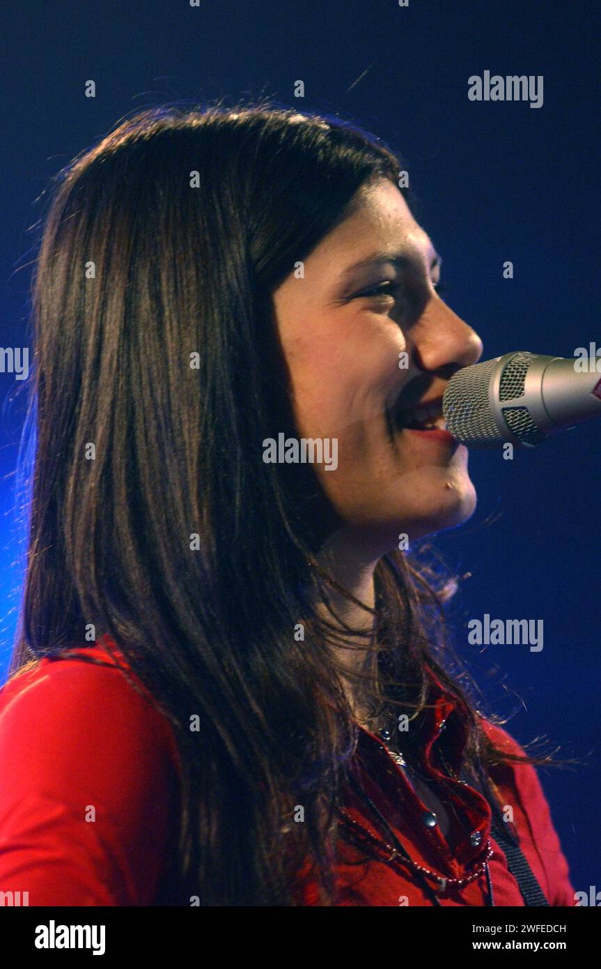 Elisa photographs 2002 hi-res stock photography and images - Alamy