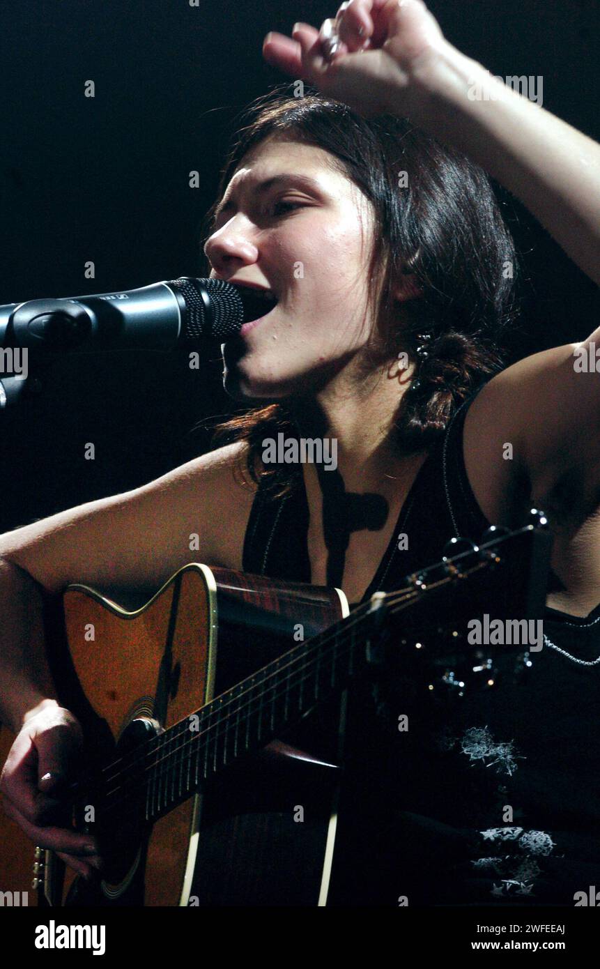 Elisa photographs 2004 hi-res stock photography and images - Alamy