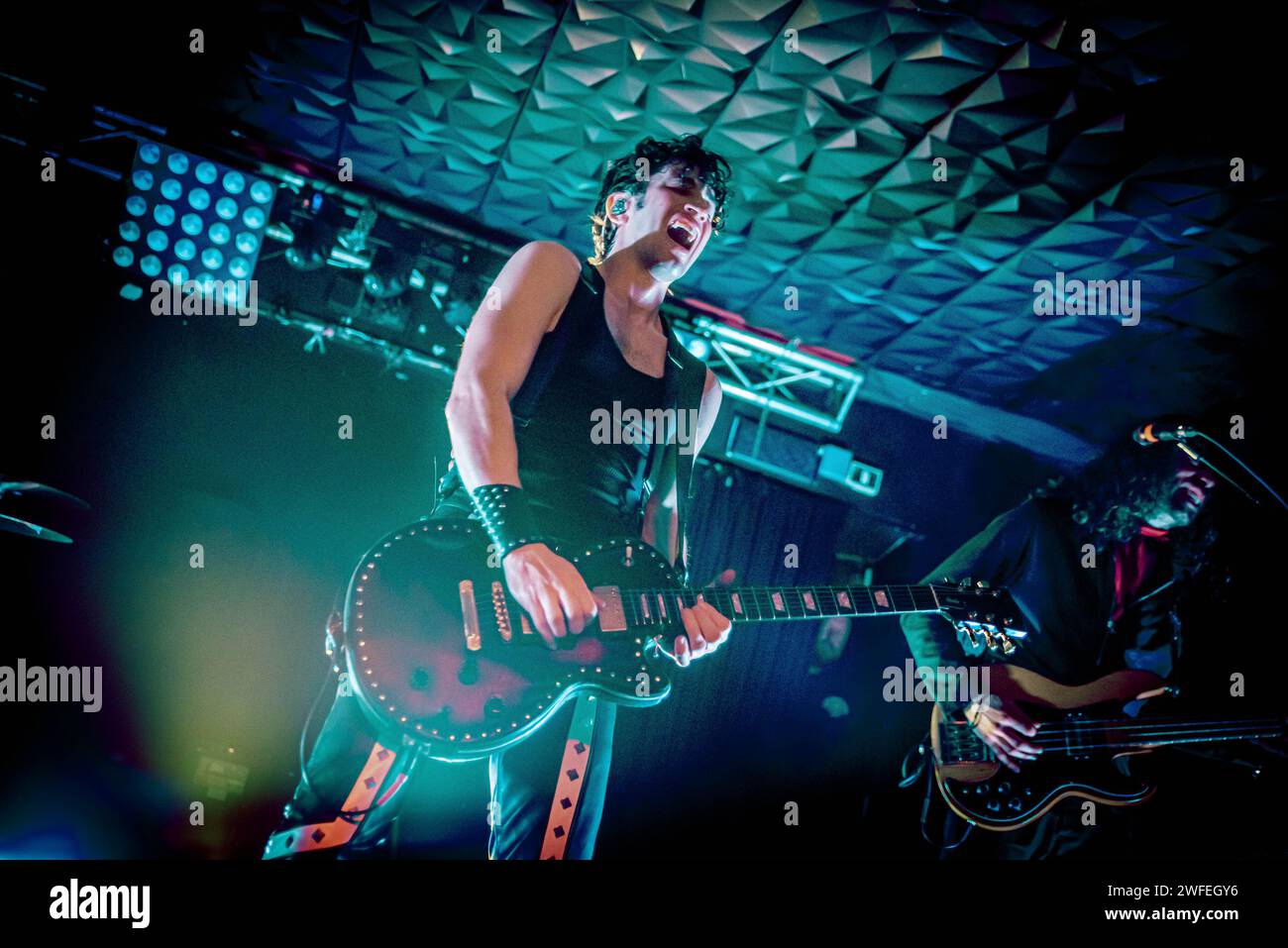 Traffic, Rome, Italy, January 28, 2024, Des Rocs play the guitar during ...