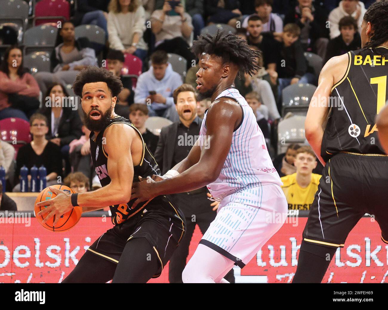 Bonn, Deutschland. 30th Jan, 2024. Silas Melson (Ludwigsburg #11 ...