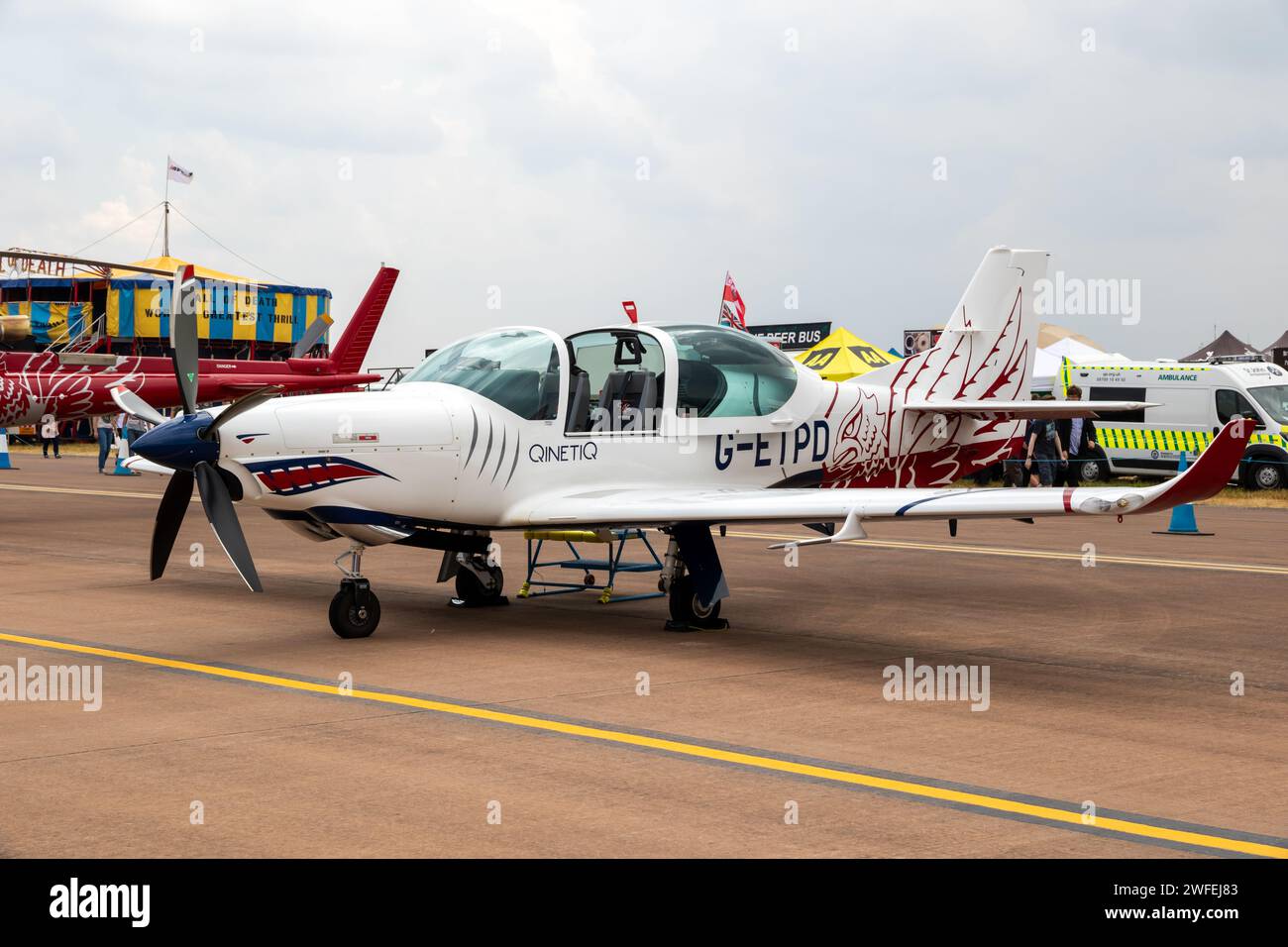 Grob G-120TP-A trainer aircraft from QinetiQ (Empire Test Pilots School ...